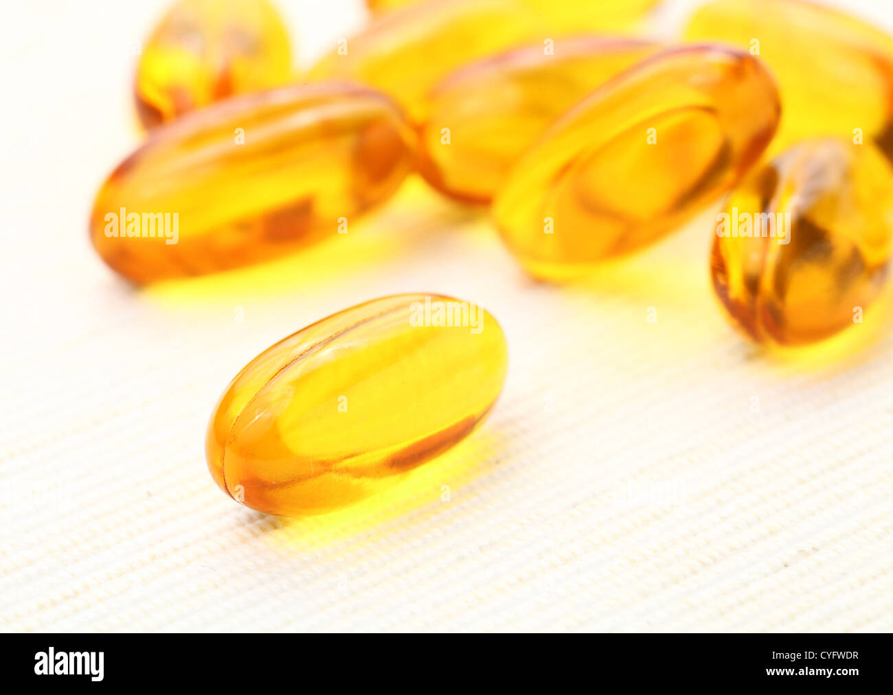 Clear gel capsules hi-res stock photography and images - Alamy