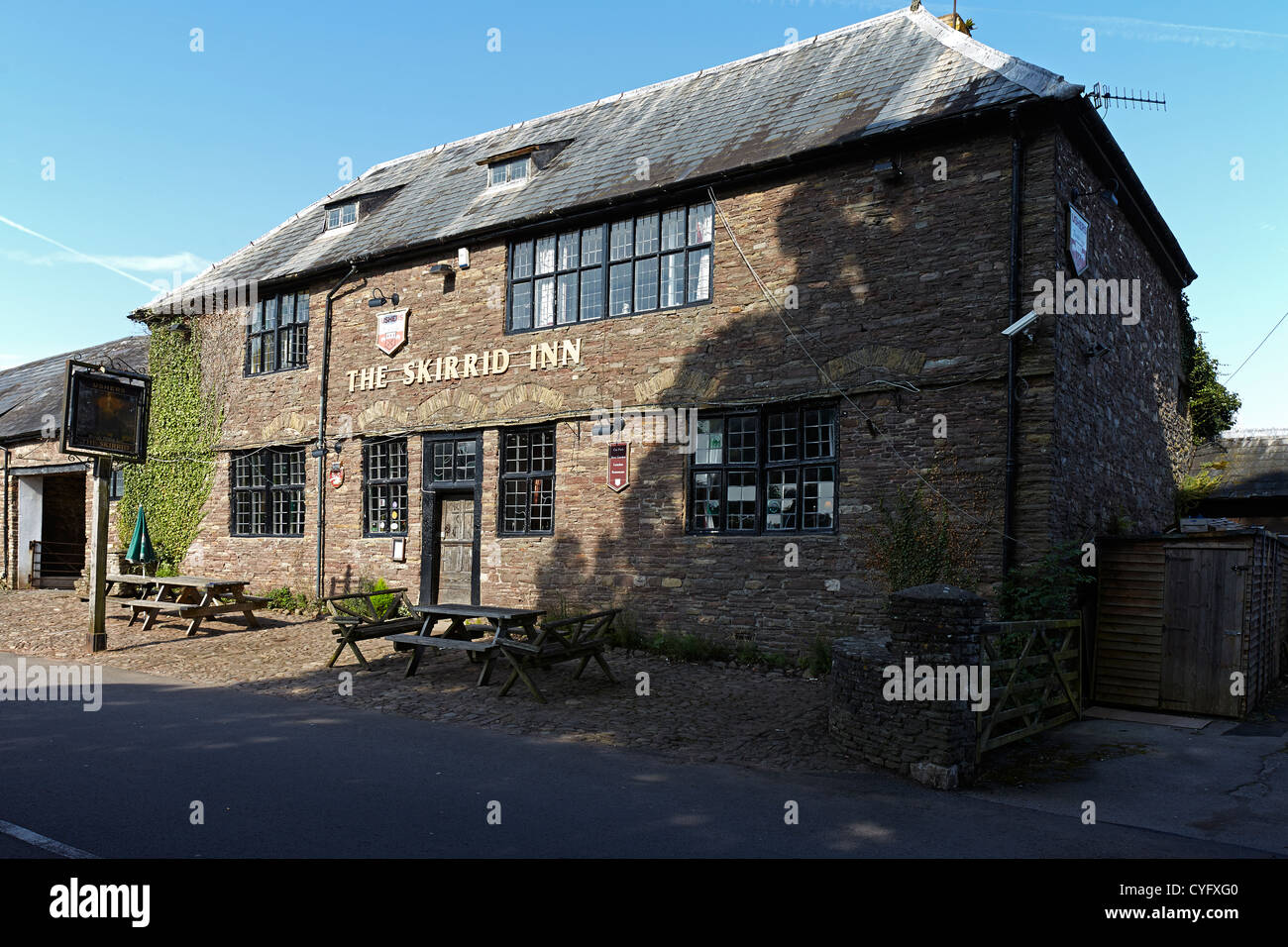 Skirrid Mountain Inn High Resolution Stock Photography and Images - Alamy