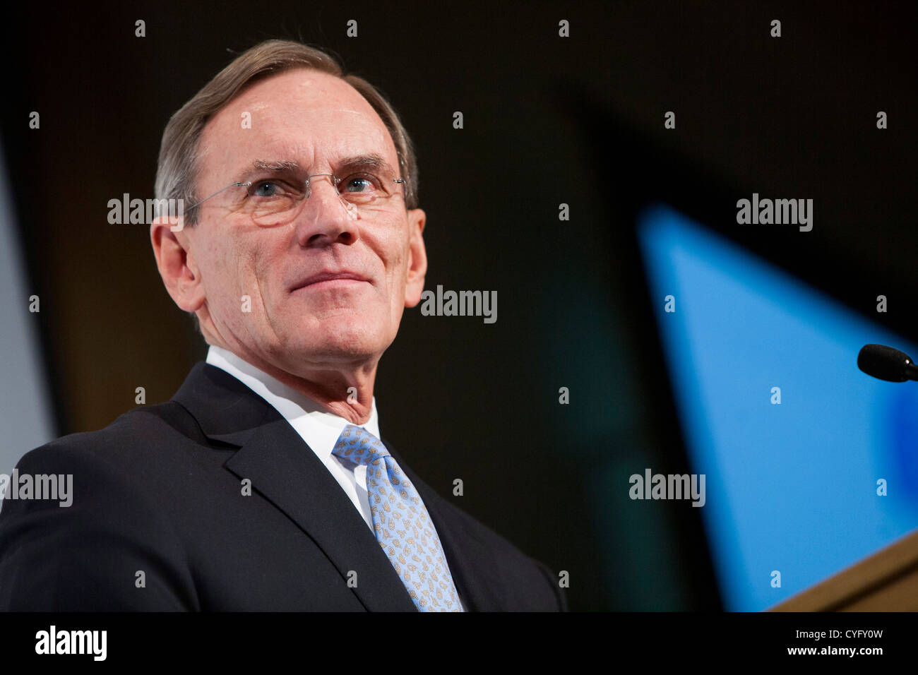 General dynamics ceo hi-res stock photography and images - Alamy