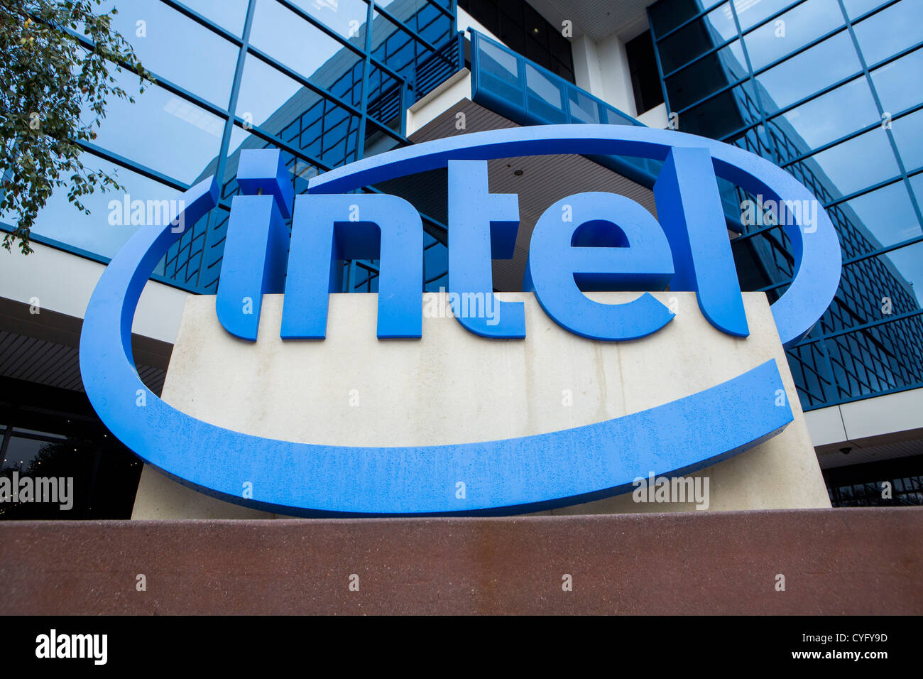 Intel headquarters hi-res stock photography and images - Alamy