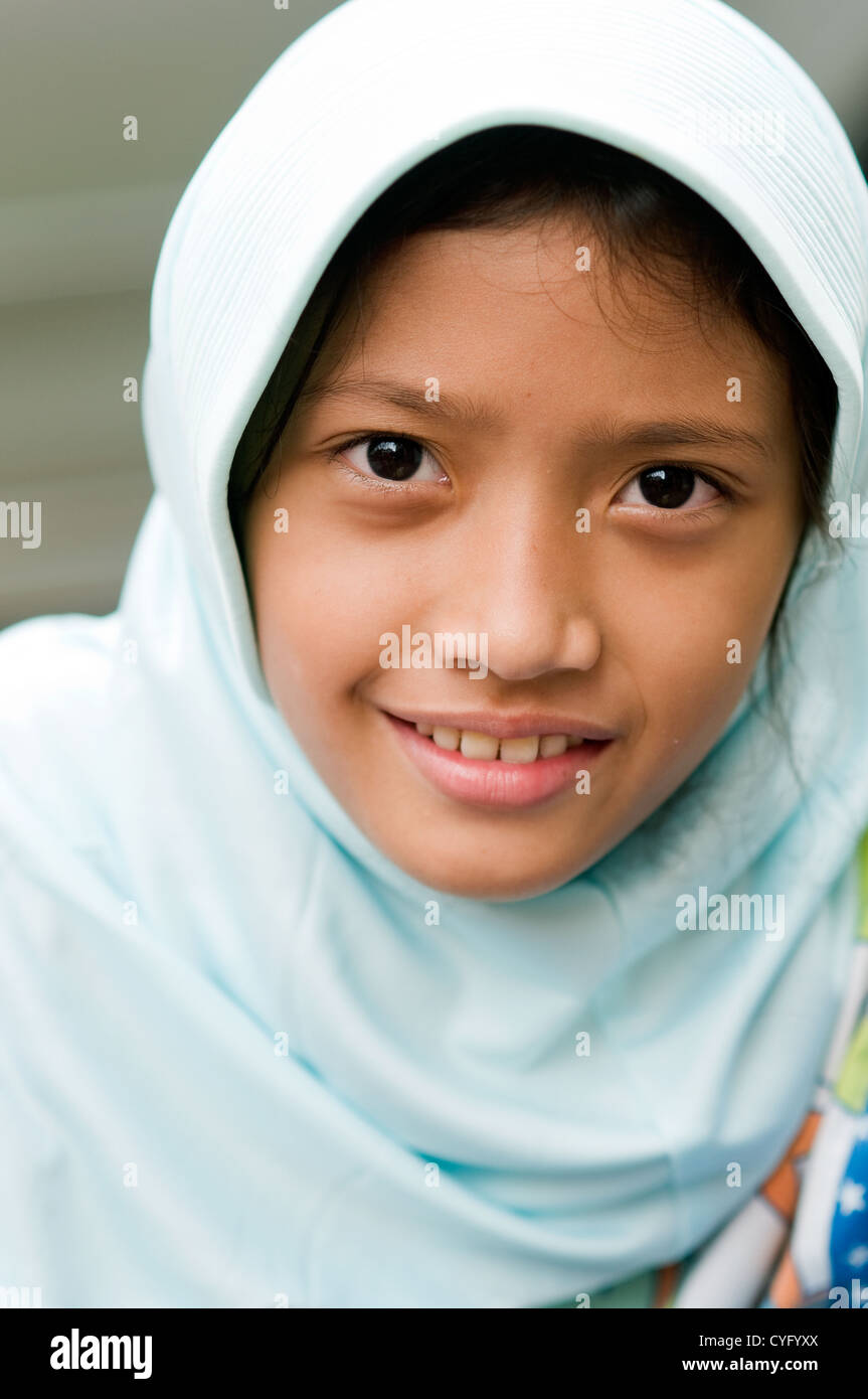 Singaporean girls hi-res stock photography and images - Alamy