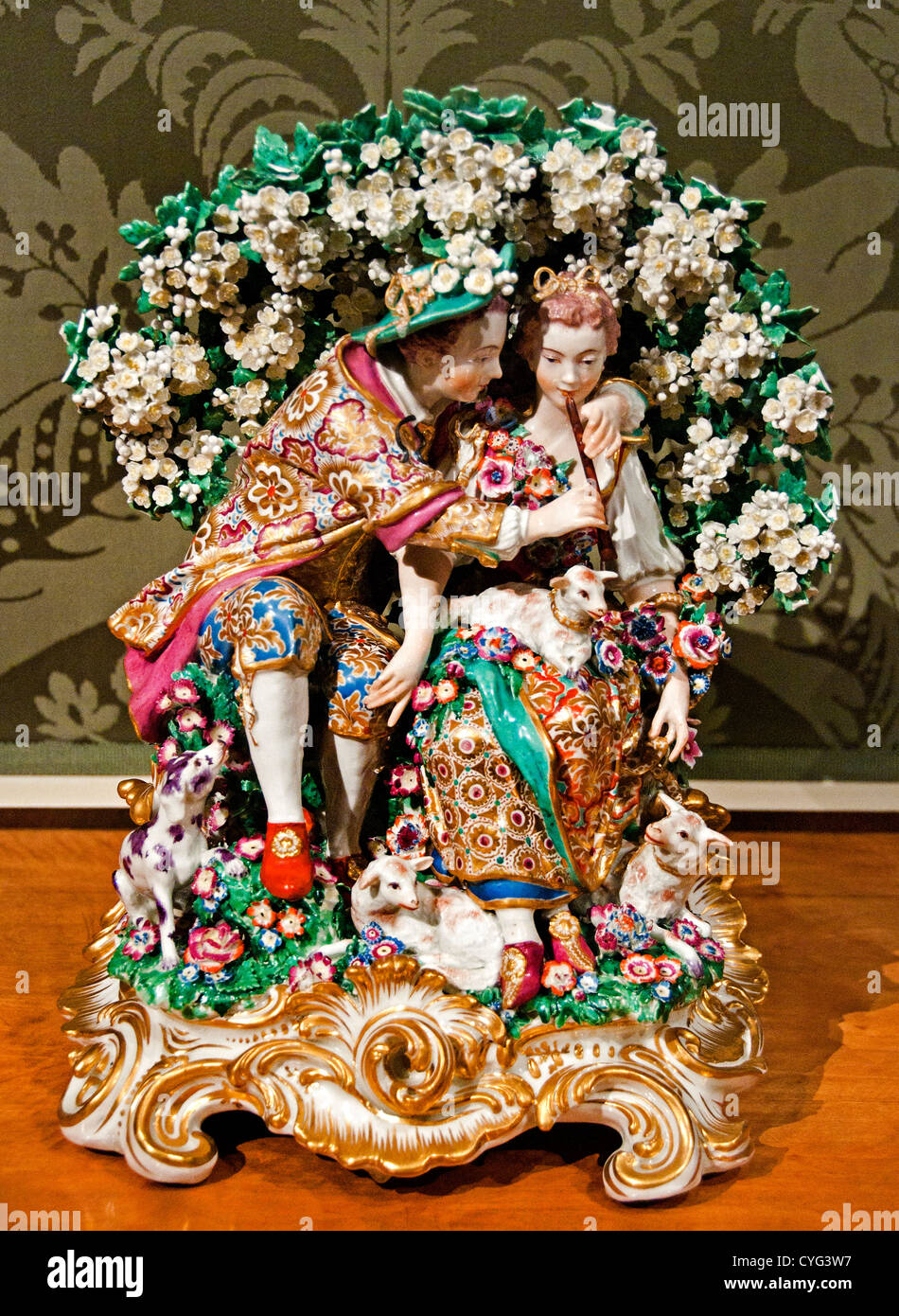 Chelsea porcelain factory british hi-res stock photography and images ...