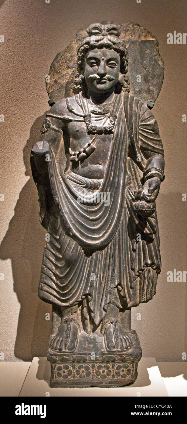 Buddhist statue pakistan hi-res stock photography and images - Alamy