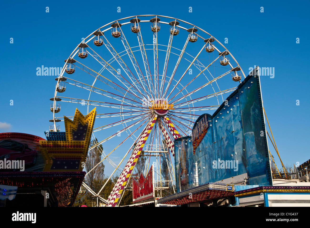 Fairground ferris wheel hi-res stock photography and images - Alamy
