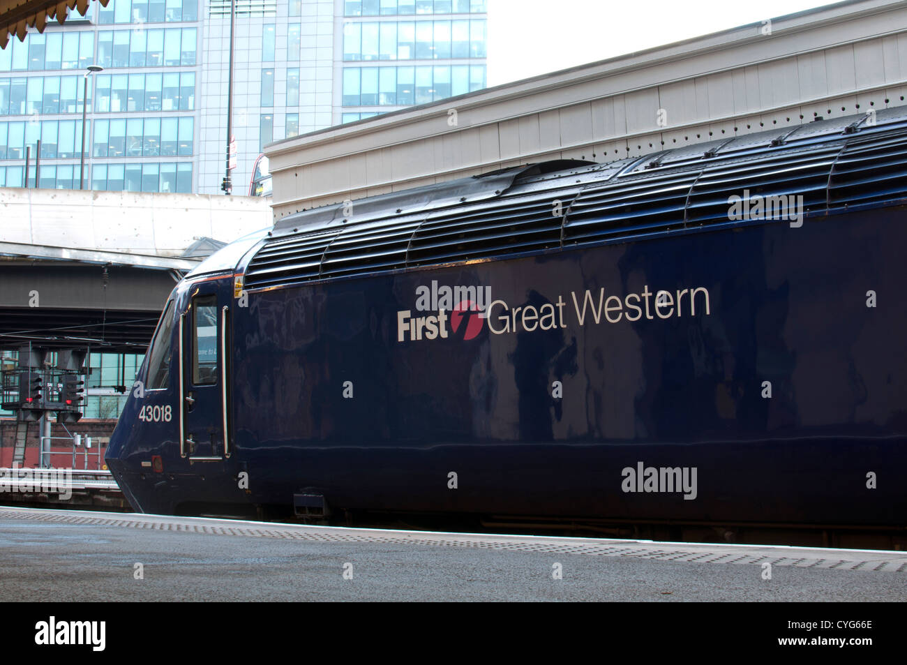 First Great Western train at Paddington station, London, UK Stock Photo ...