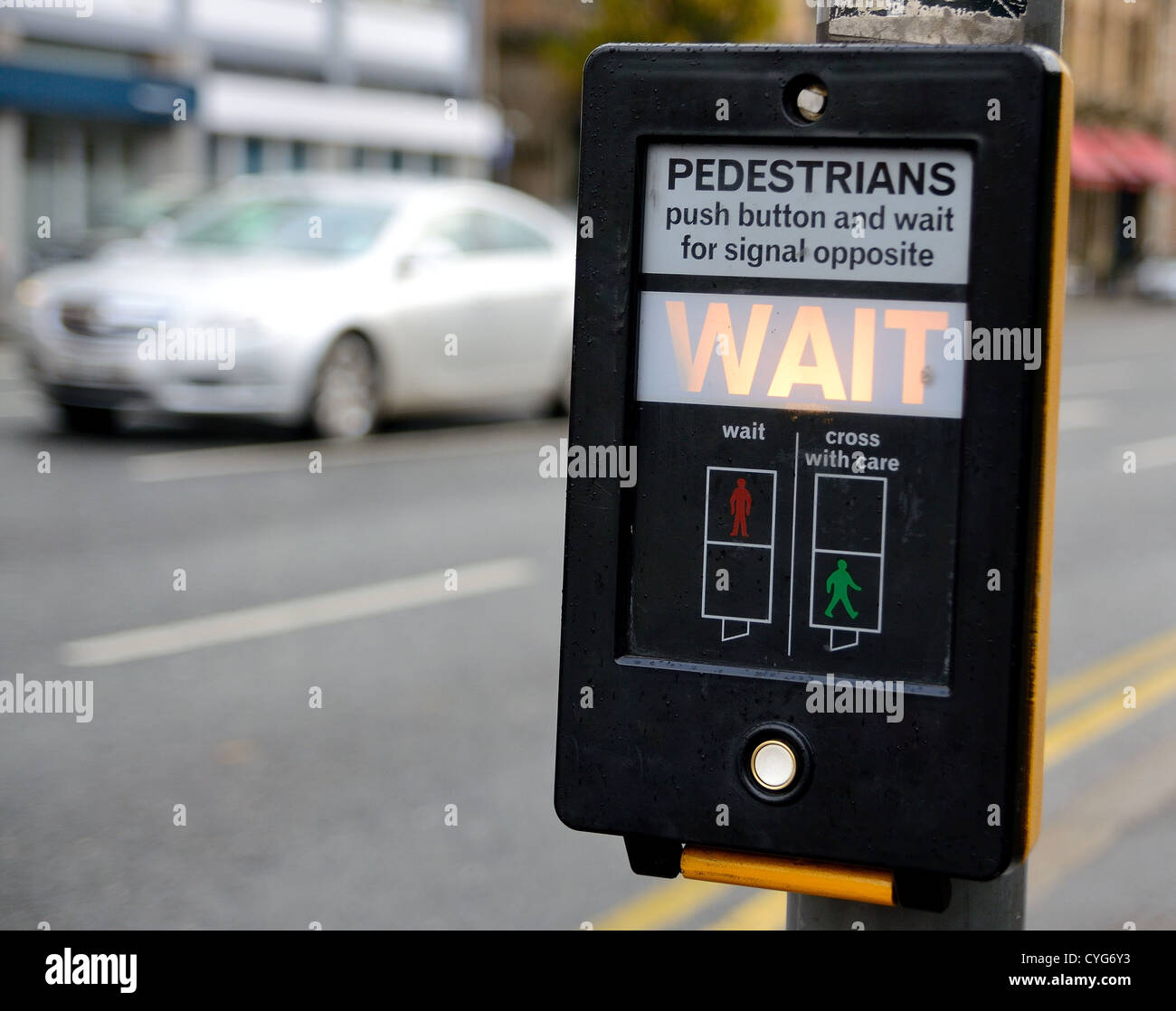 Pedestrian push button hi-res stock photography and images - Alamy
