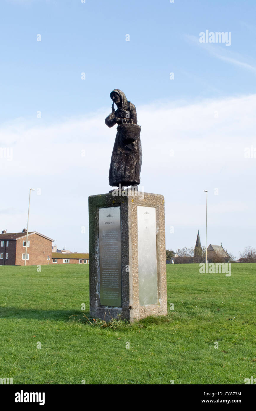 Dolly Peel Statue, South Shields Stock Photo - Alamy