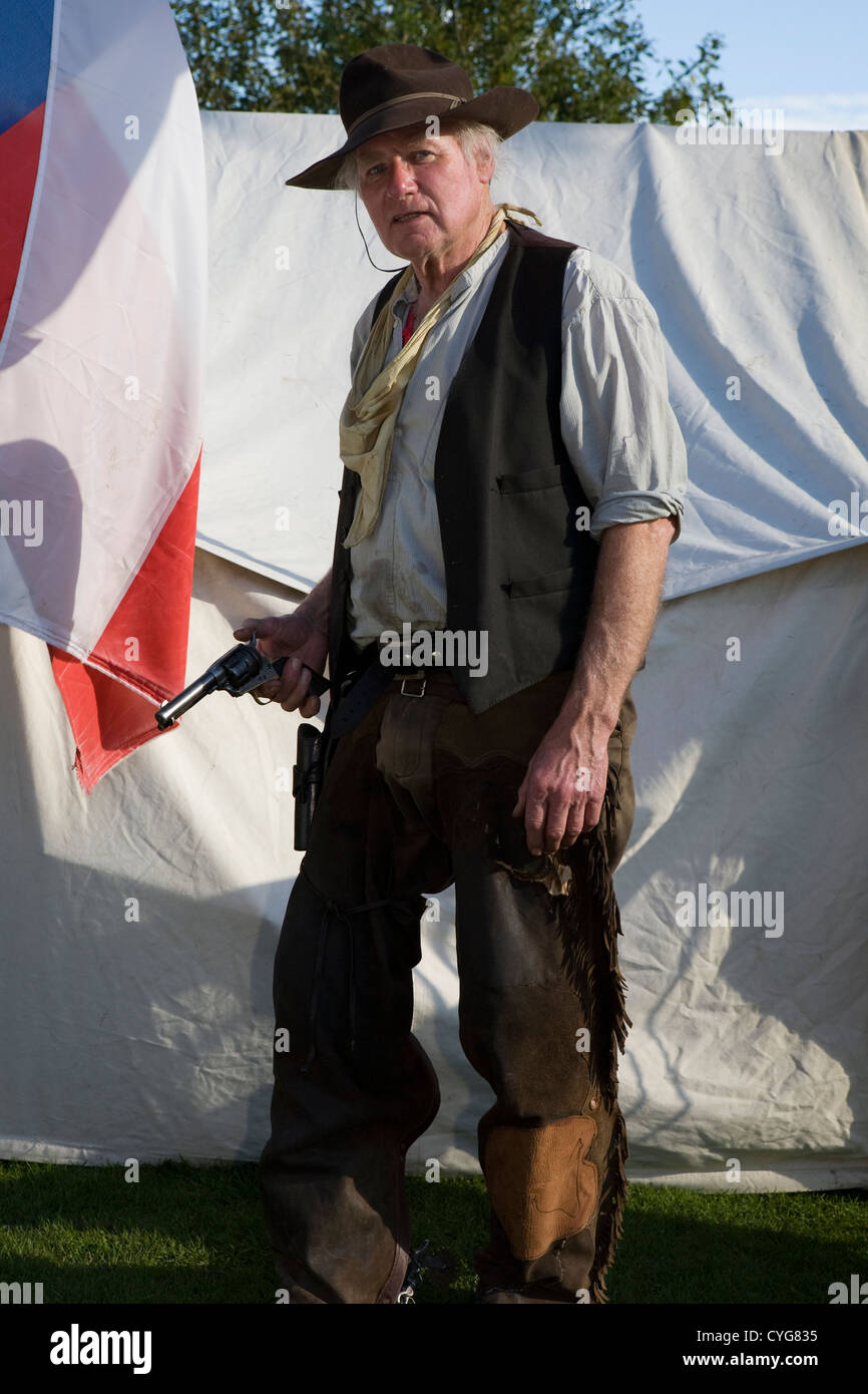 Old west cowboy reenactment frontier hi-res stock photography and ...