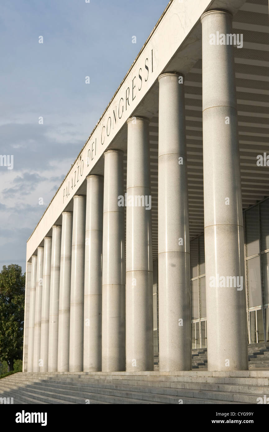 Colonnade porch, Palazzo dei Congressi, EUR Stock Photo - Alamy