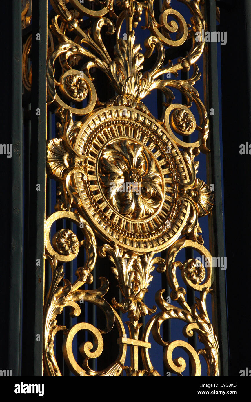 Details of a golden gate in Paris Stock Photo - Alamy
