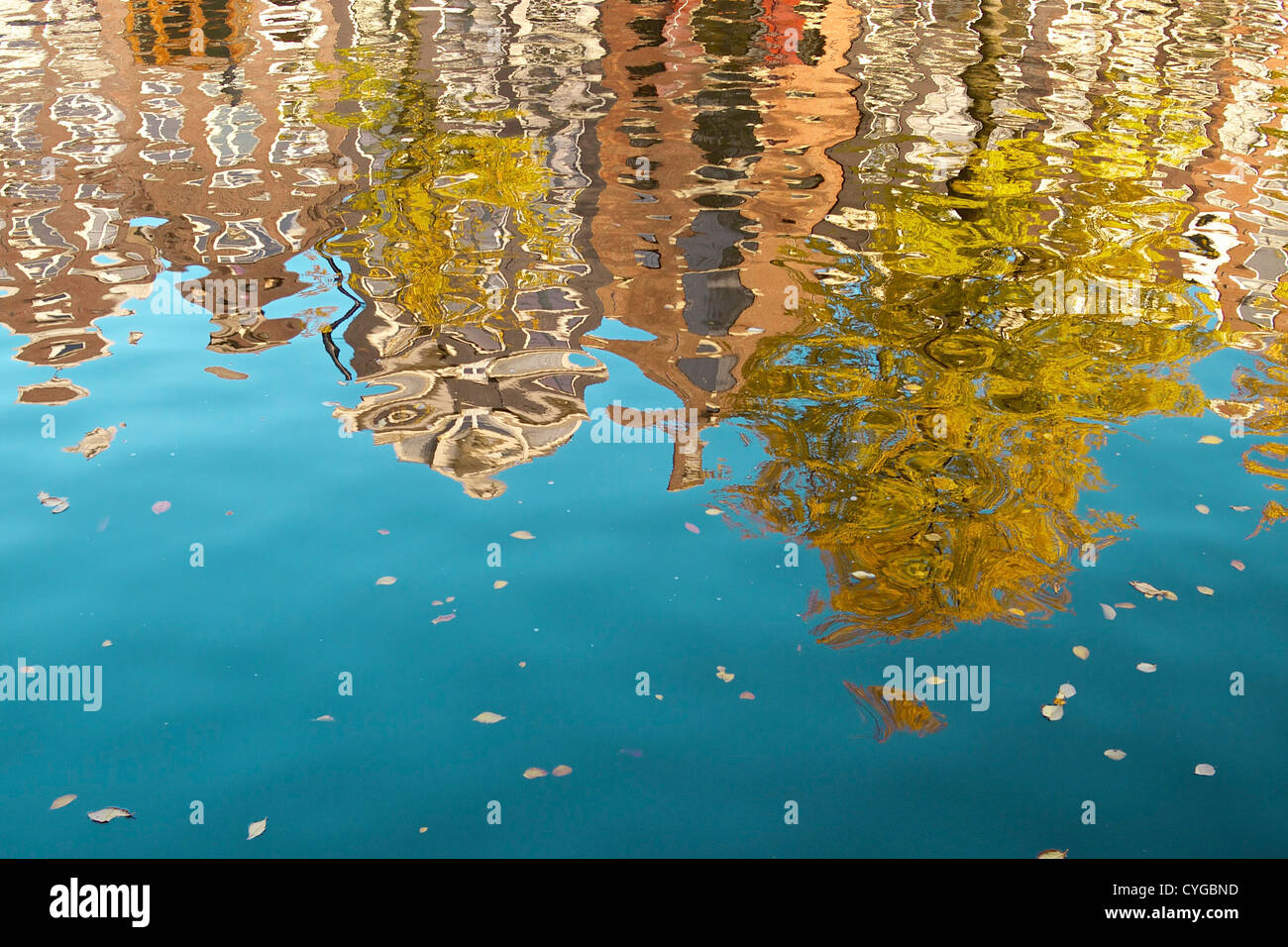 Reflections on water hi-res stock photography and images - Alamy