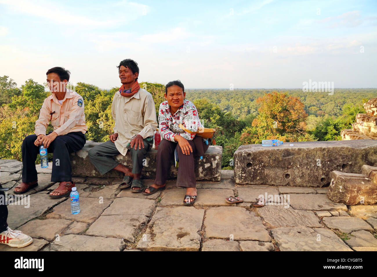 Cambodian men hi-res stock photography and images - Alamy