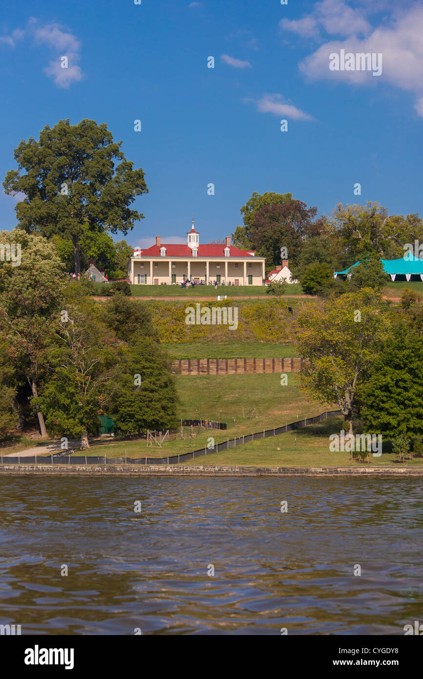 MOUNT VERNON, VIRGINIA, USA - historic home of George Washington, first ...