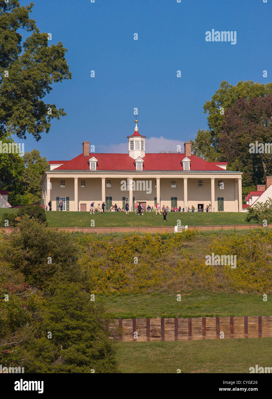 MOUNT VERNON, VIRGINIA, USA - Tourists visit plantation home of George ...