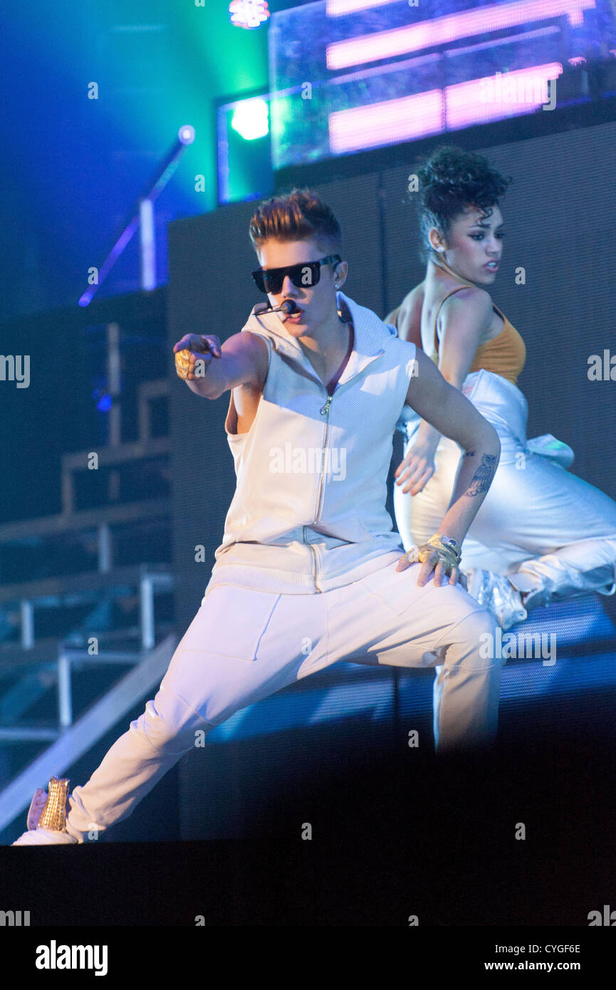 Producer singer justin bieber hi-res stock photography and images - Alamy