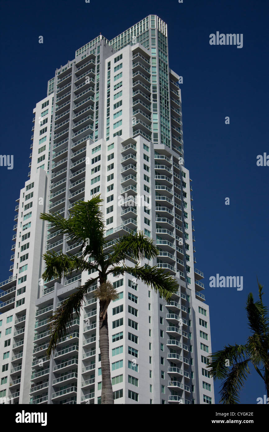 Downtown miami condo scene hi-res stock photography and images - Alamy