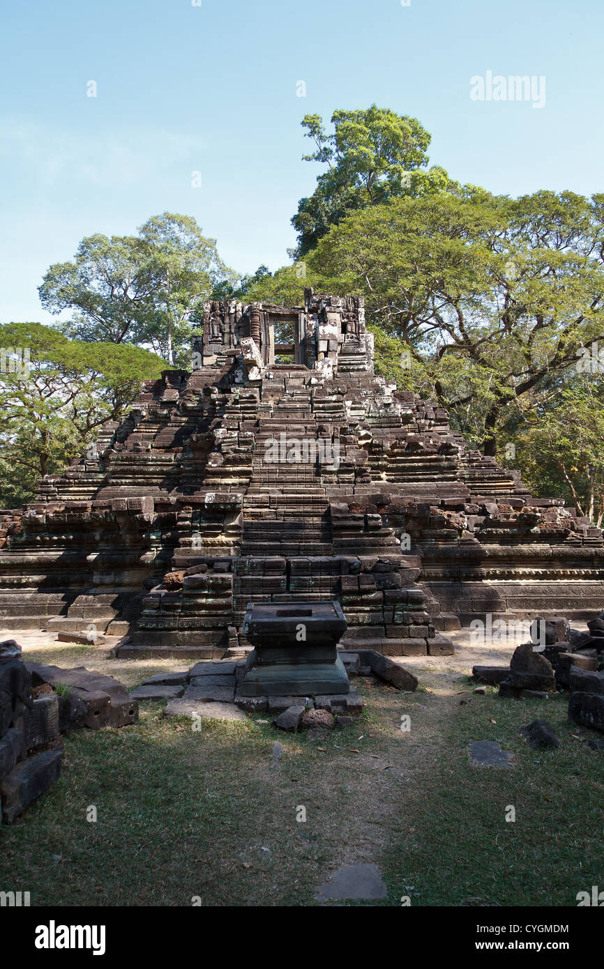 The Temple Ruins of Preah Pithu in the Angkor Temple Park, Cambodia ...