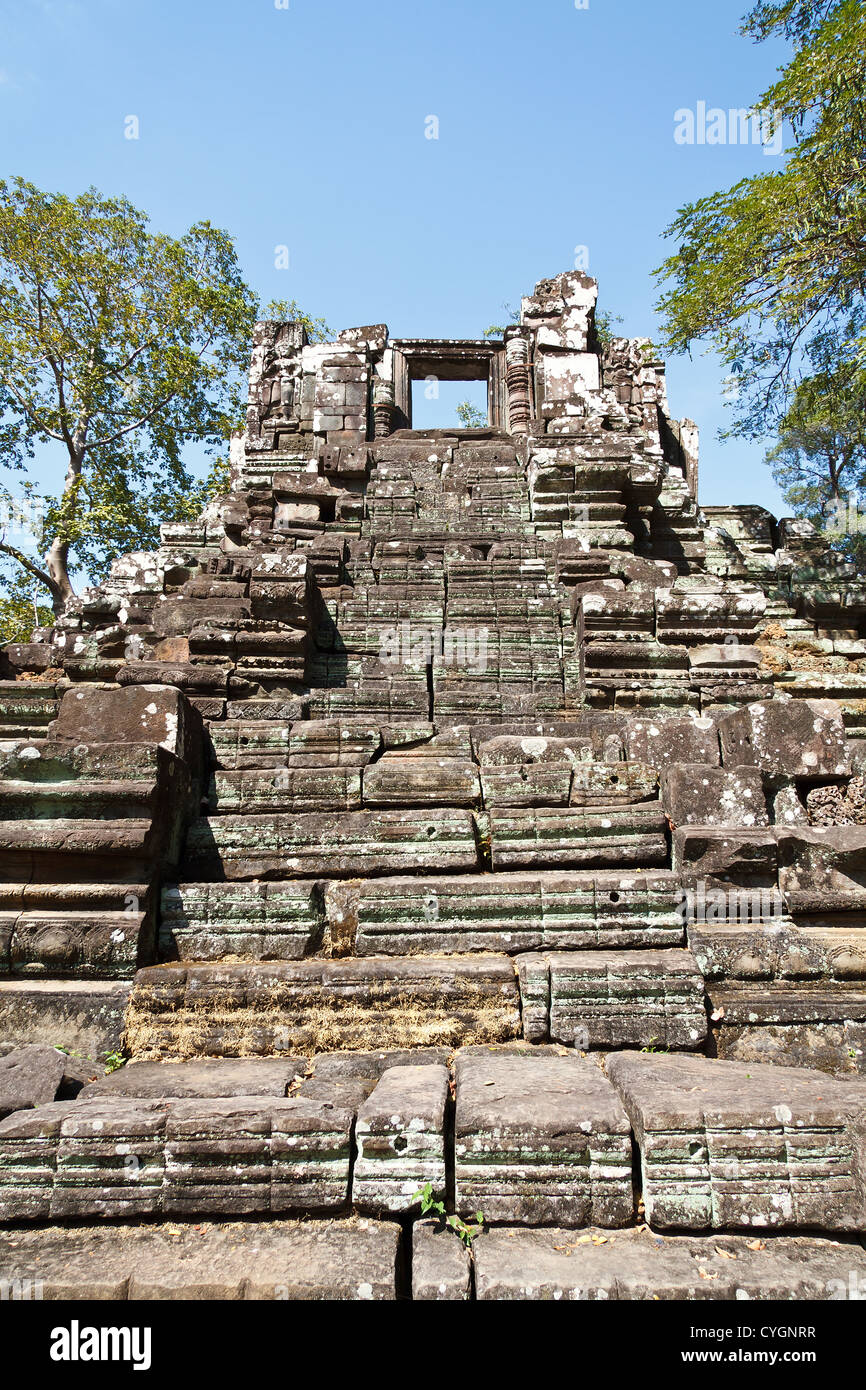 The Temple Ruins of Preah Pithu in the Angkor Temple Park, Cambodia ...