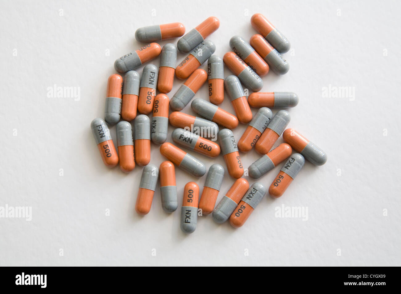 Grey orange penicillin capsules hi-res stock photography and images - Alamy