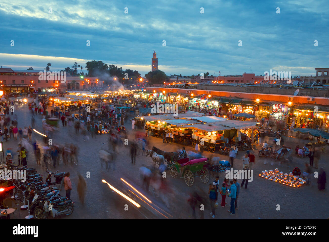 Marrakech medina snake hi-res stock photography and images - Alamy
