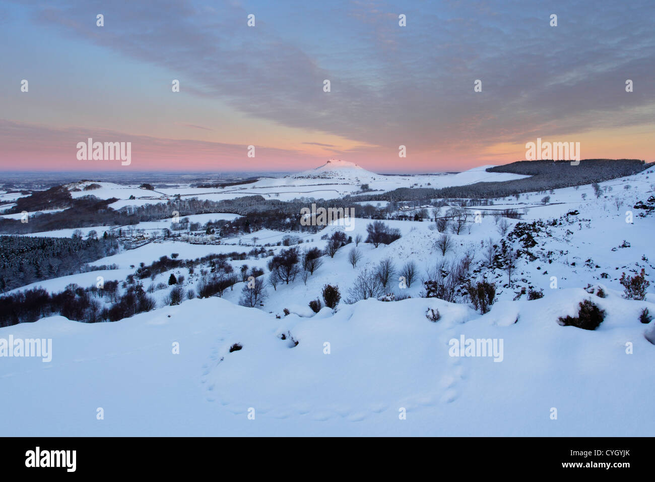 Winter view of Roseberry Topping at daybreak in North York Moors ...