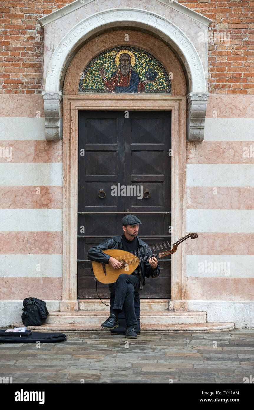 Theorbo lute hi-res stock photography and images - Alamy