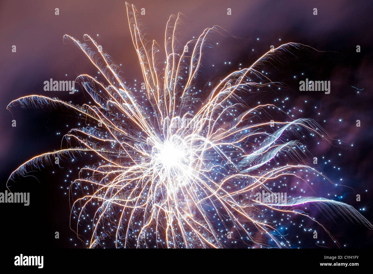Star exploding hi-res stock photography and images - Alamy