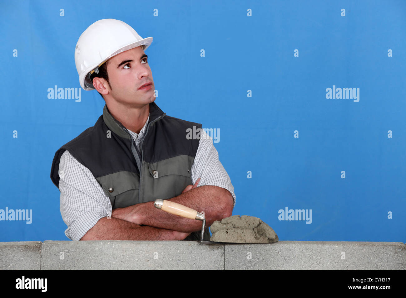 mason applying cement Stock Photo - Alamy