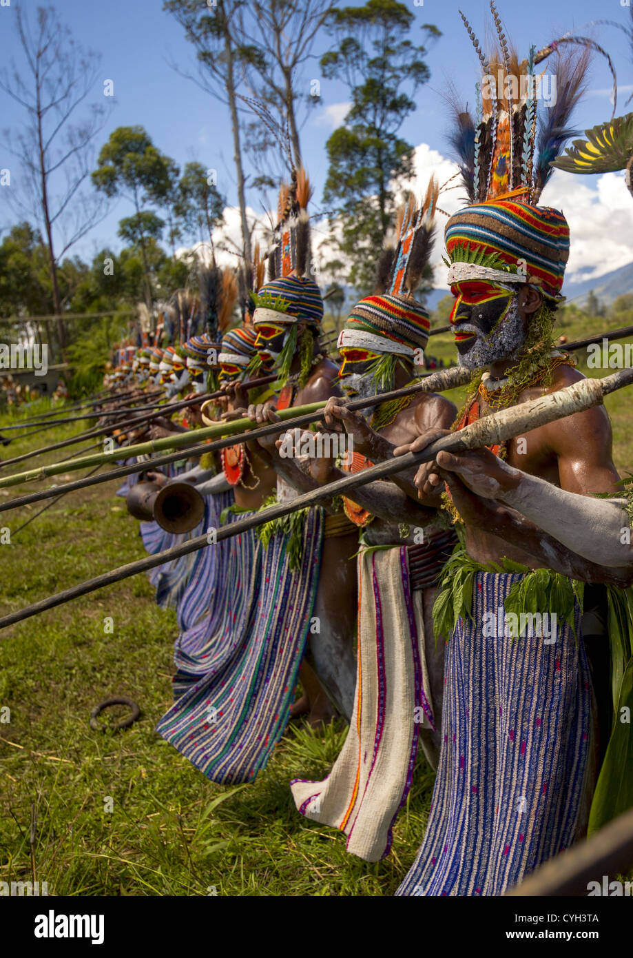 Kunga Warriors Dancing In Line During A Singsing Ceremony, Mount Hagen ...