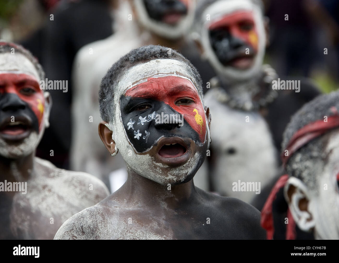 Papuan Kids During Mt Hagen Sing Sing, Western Highlands, Papua New ...