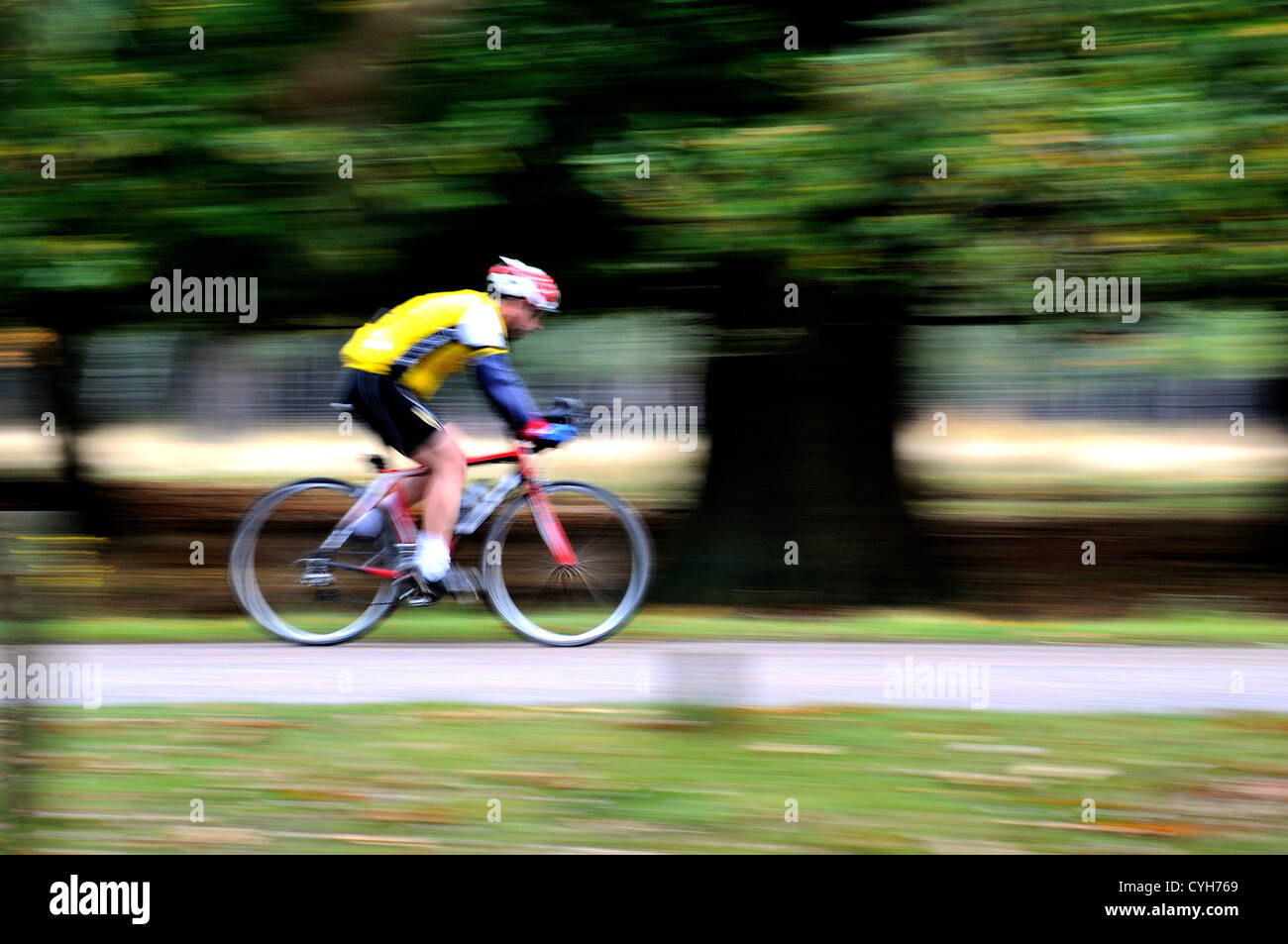 Moving to the british countryside hi-res stock photography and images ...