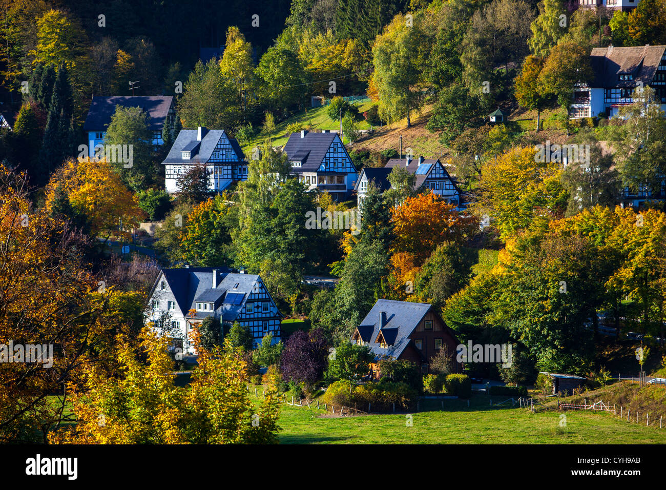 Truss facades hi-res stock photography and images - Alamy
