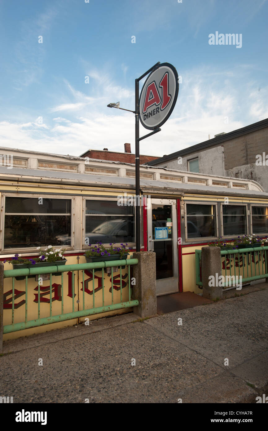 Roadside diner in Maine Stock Photo - Alamy
