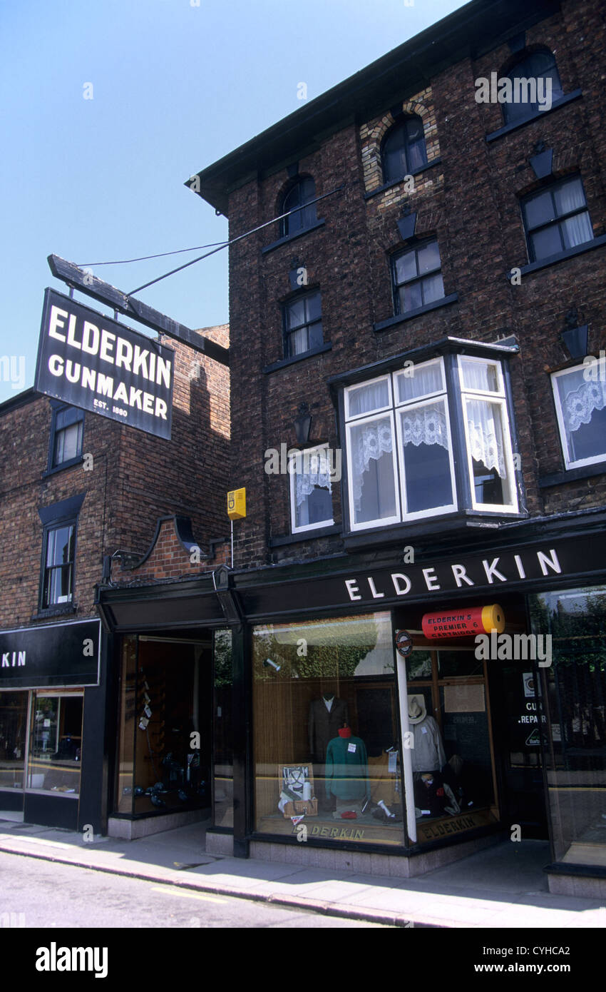 Gunmakers hi-res stock photography and images - Alamy