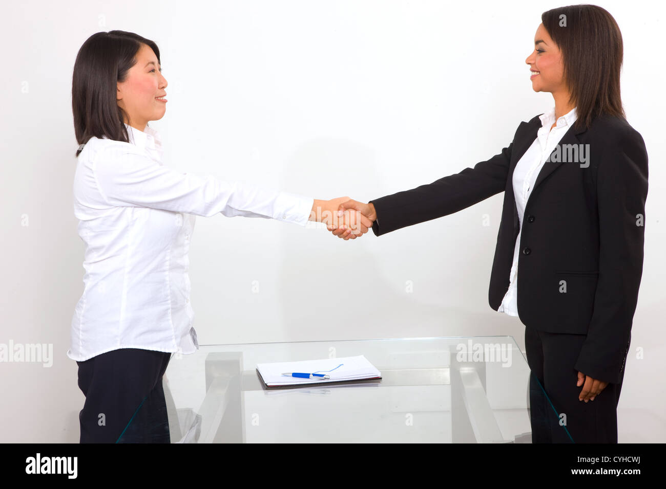 Meet and greet business group hi-res stock photography and images - Alamy