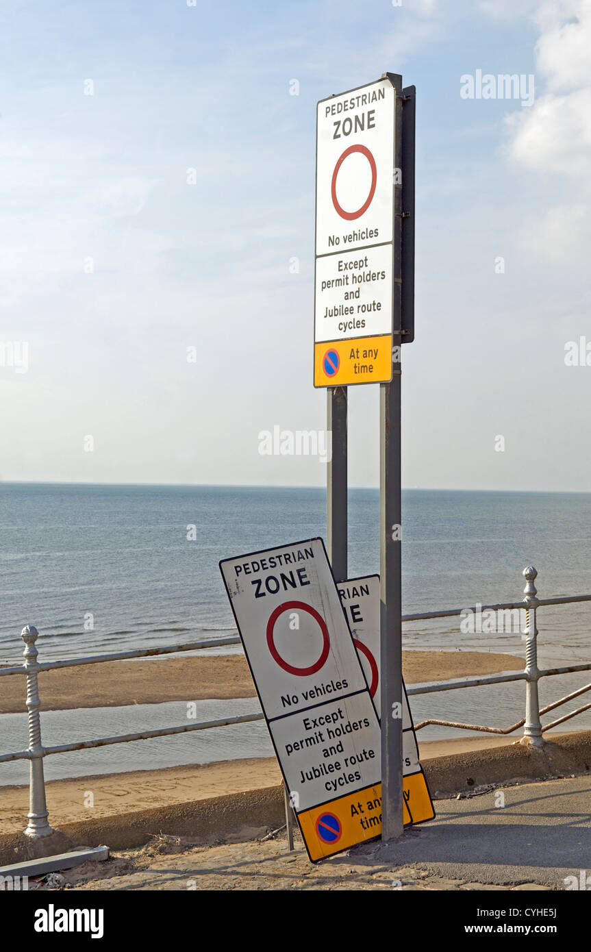 Pedestrian zone signs on Blackpool promenade Stock Photo - Alamy