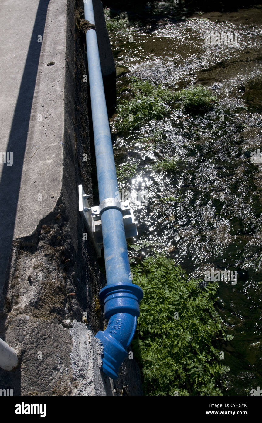 Pipe bridge hi-res stock photography and images - Alamy