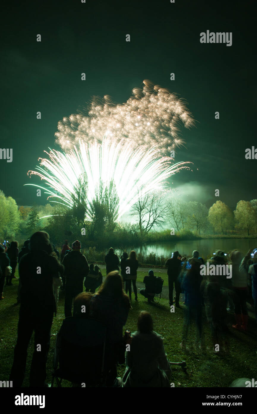 Green glow over crowd hi-res stock photography and images - Alamy