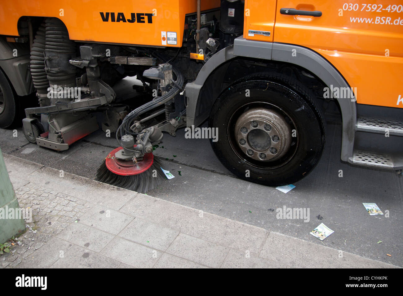 Berlin street sweeper road hi-res stock photography and images - Alamy