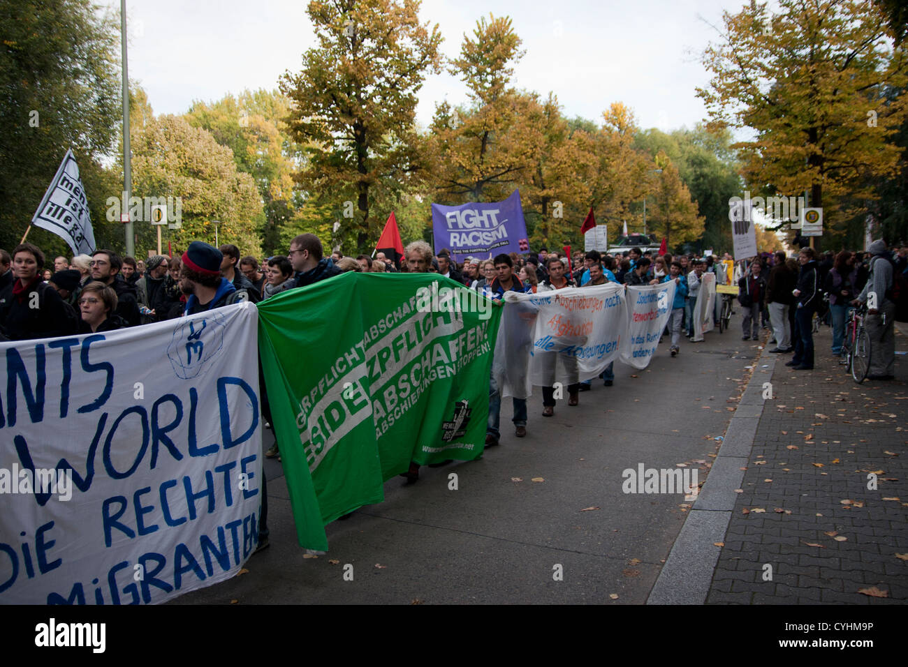 Refugee protest march hi-res stock photography and images - Alamy