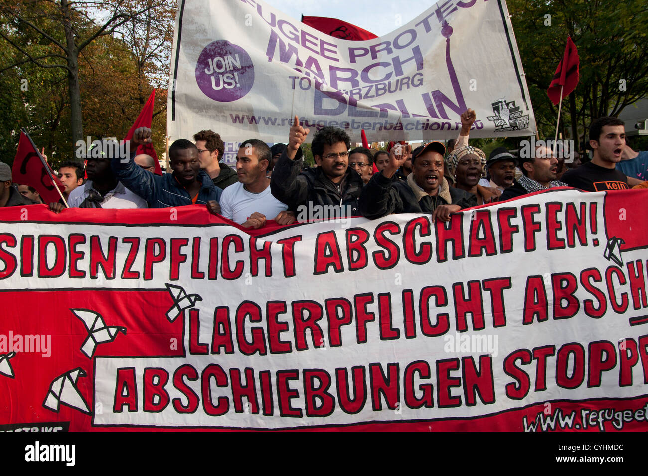 Refugees protest hi-res stock photography and images - Alamy