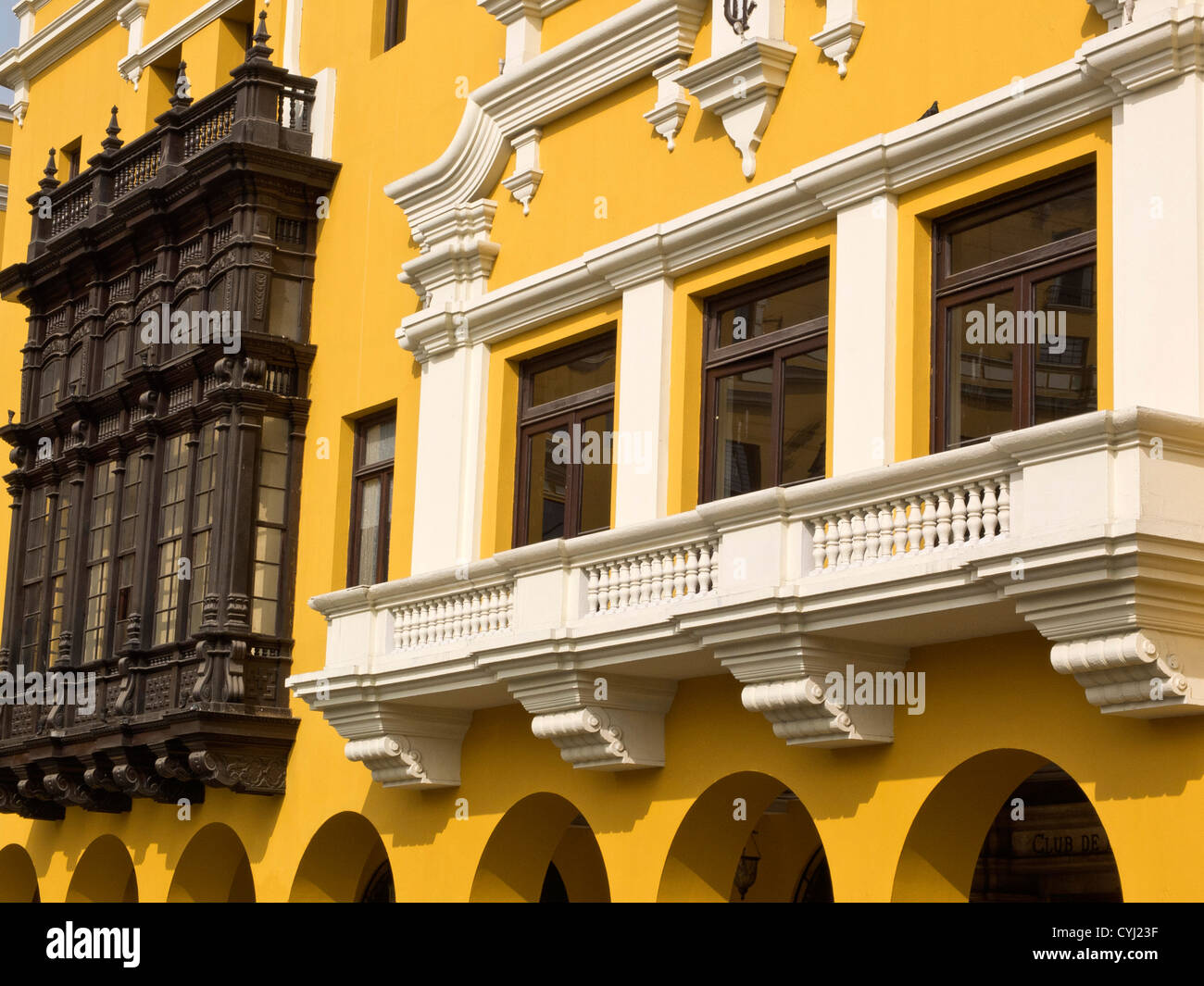 City hall of lima hi-res stock photography and images - Alamy