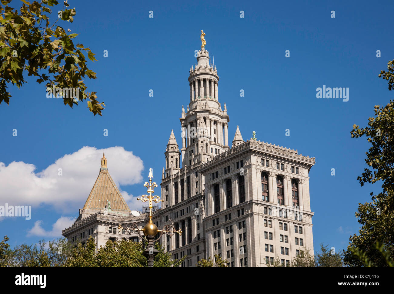 Municipal Building and U.S. Courthouse, Lower Manhattan, NYC, USA Stock ...