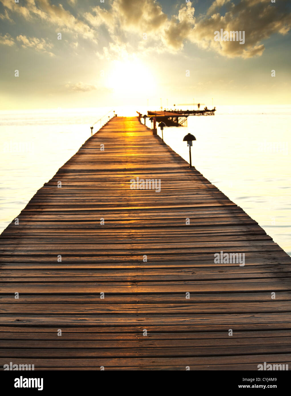 Boardwalk on beach Stock Photo - Alamy