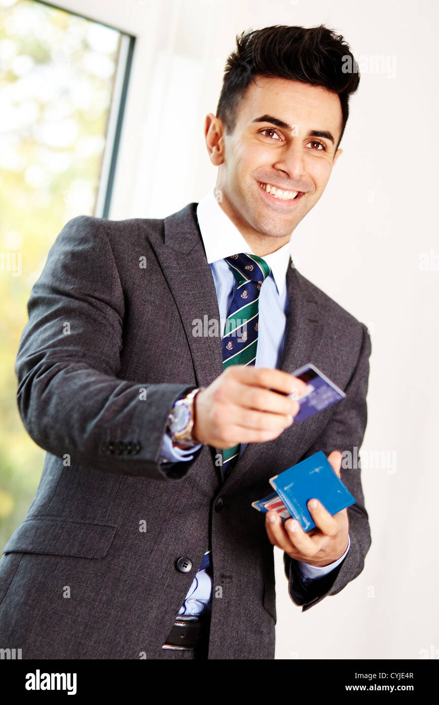 Man paying with credit card Stock Photo - Alamy