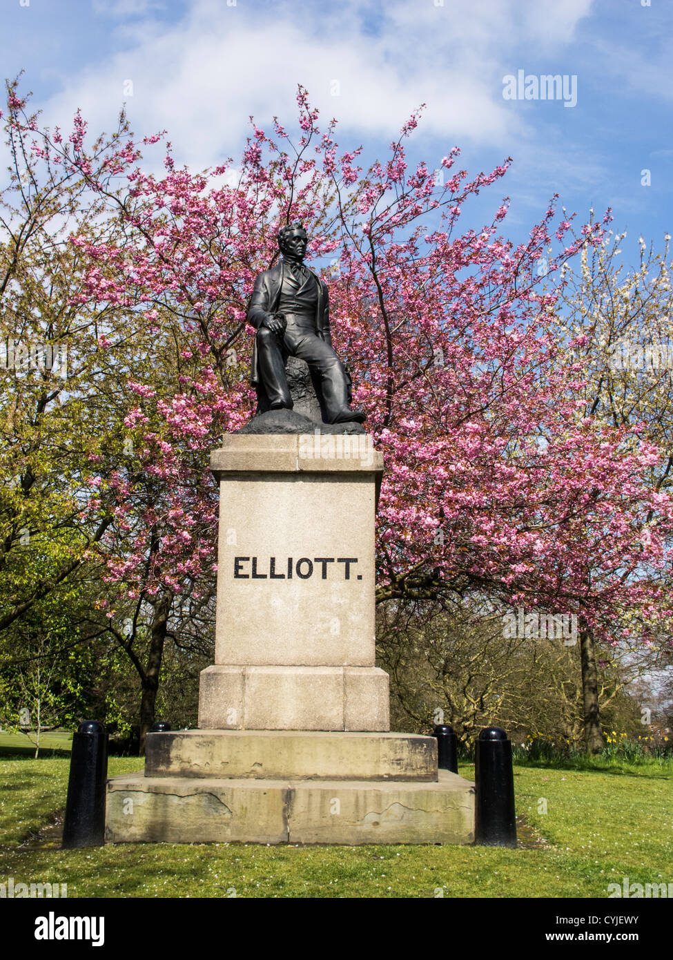 Statue of Ebenezer Elliott in Weston Park Sheffield South Yorkshire ...