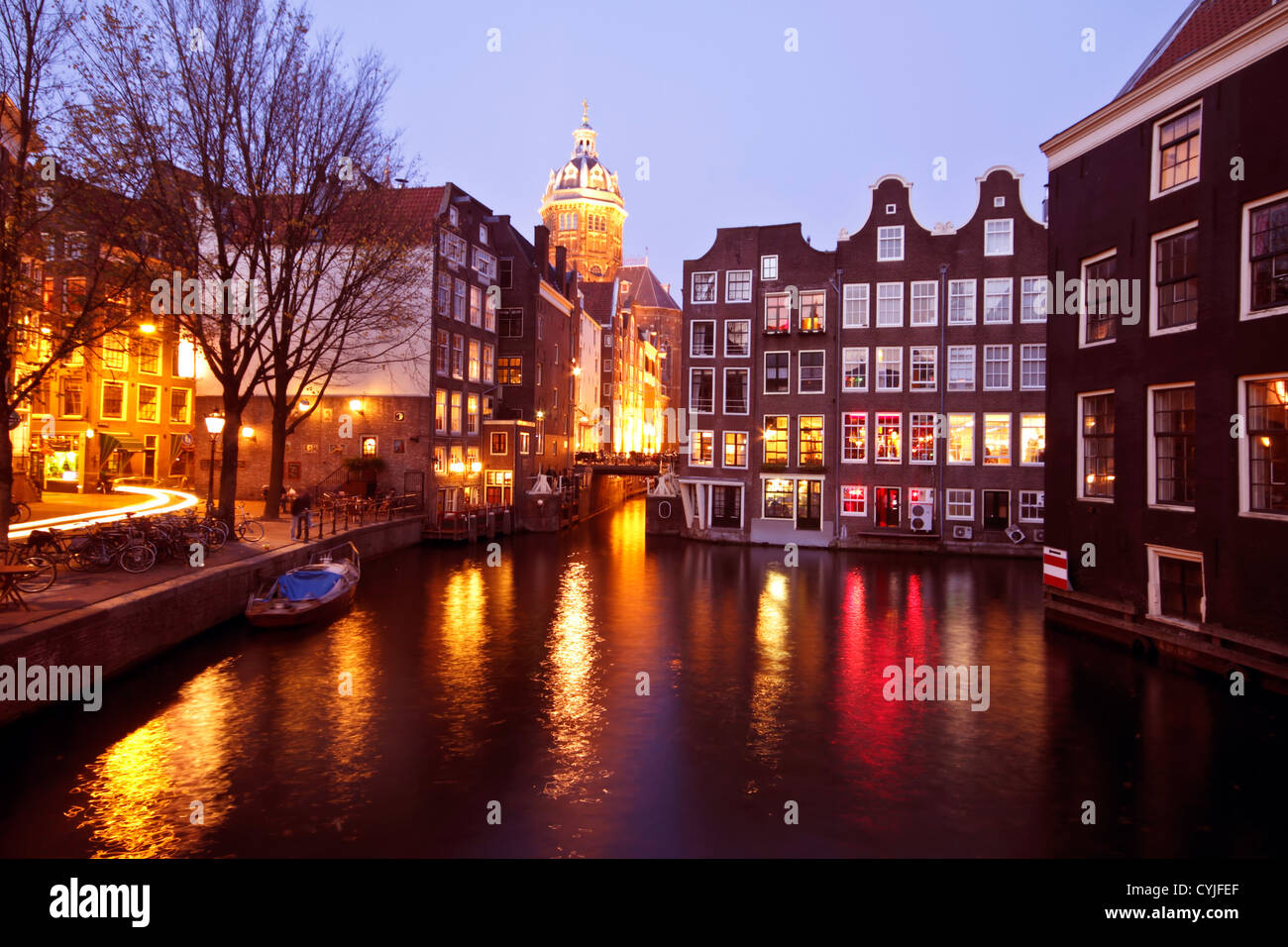 Amsterdam central station night tram hi-res stock photography and ...