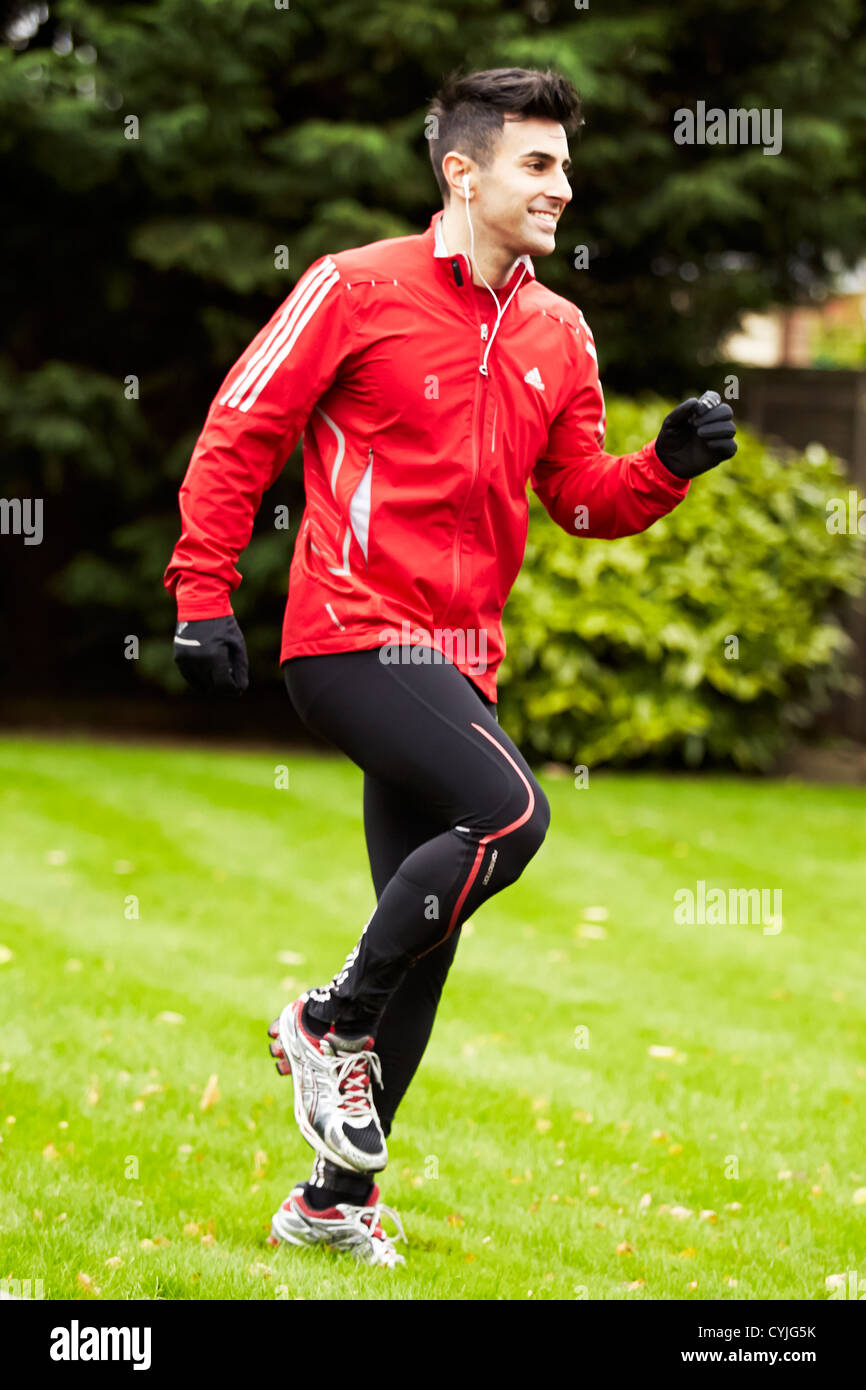 Teen run exercise male hi-res stock photography and images - Alamy