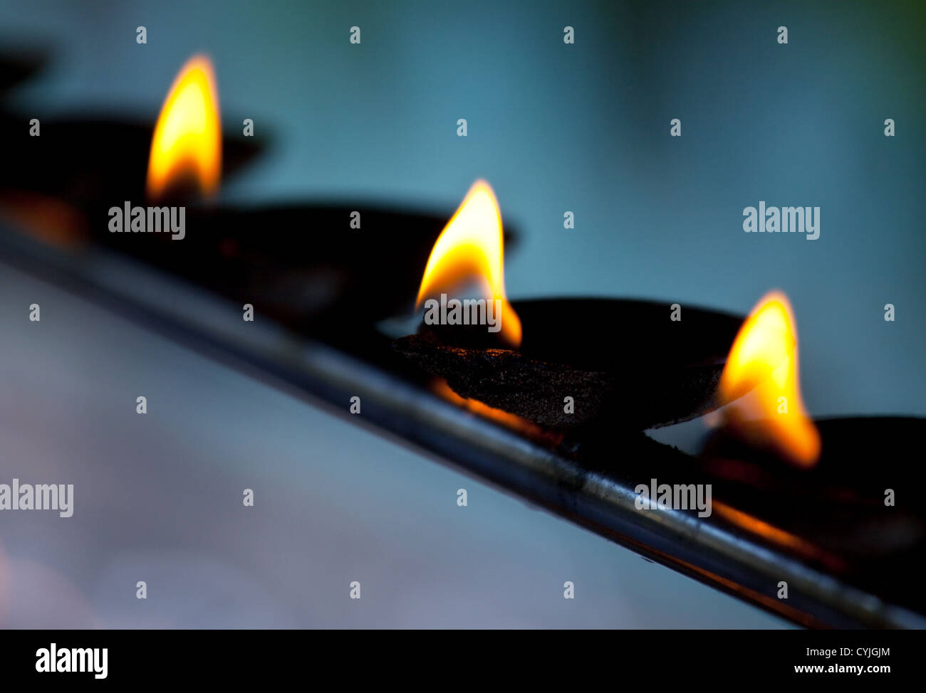 Lamps in sri temple lanka hi-res stock photography and images - Alamy