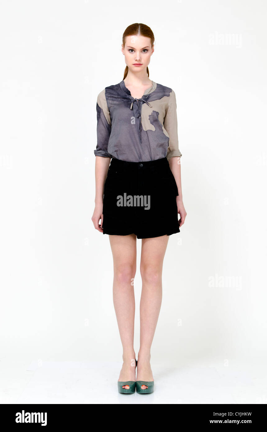 Full lenght fashion model portrait Stock Photo - Alamy